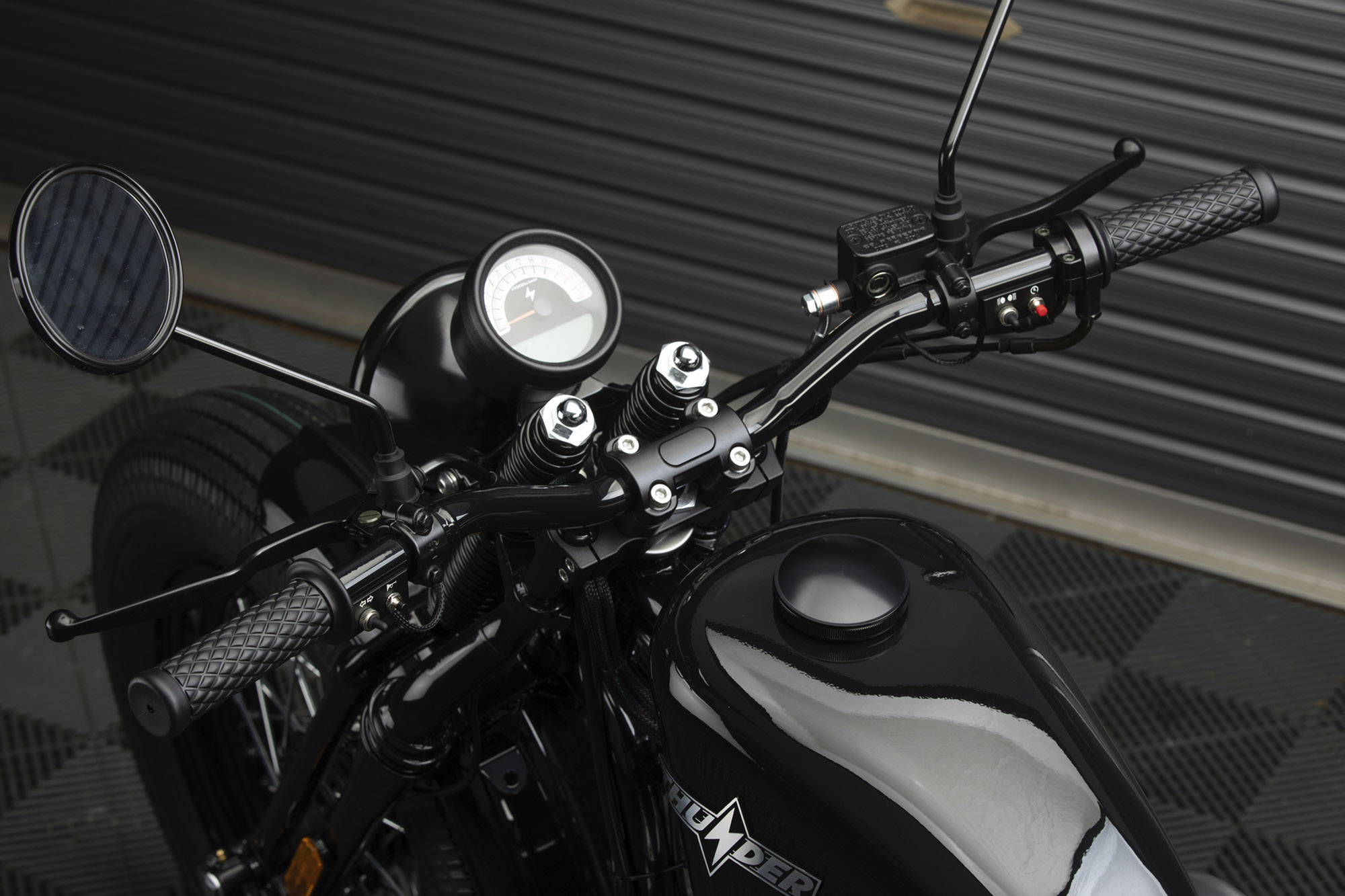Softail Thunder250 detail - THUNDER MOTORCYCLES